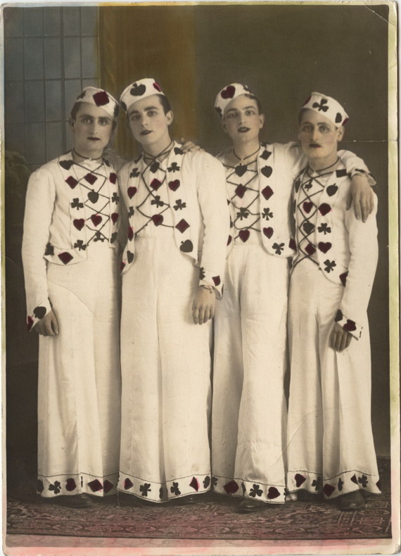 Troupe | MATTHEW'S ISLAND