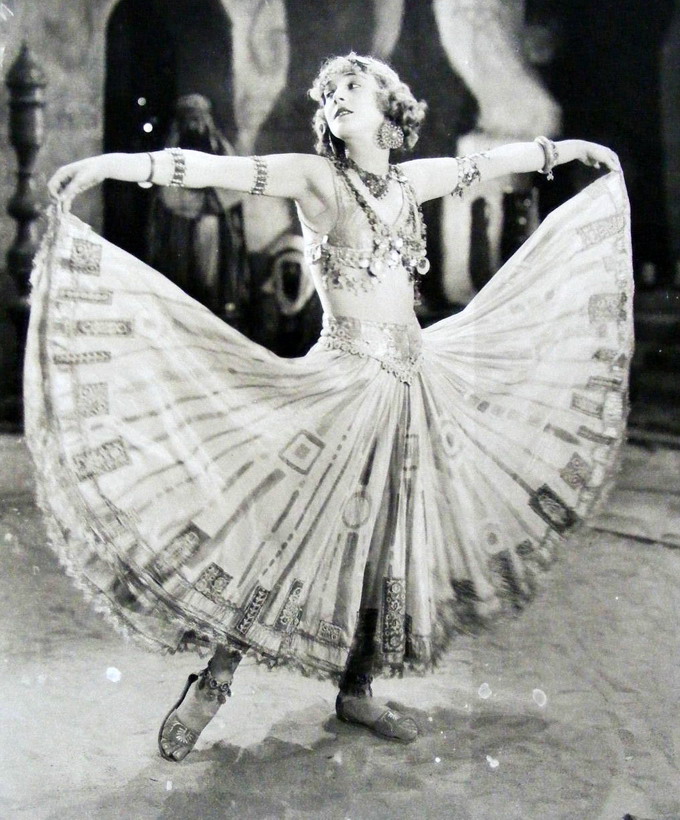 Vilma Bankey, Silent Film Star | MATTHEW'S ISLAND