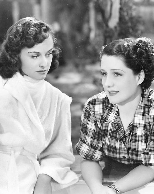 Paulette Goddard and Norma Shearer in “The Woman”, 1939 | MATTHEW'S ISLAND