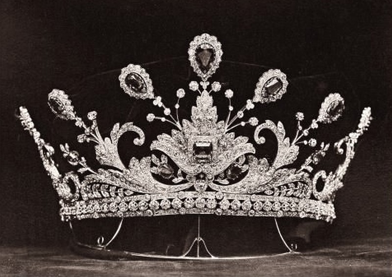 Diamond and emerald tiara, ordered from Boucheron by Lady Paget, 1902 ...