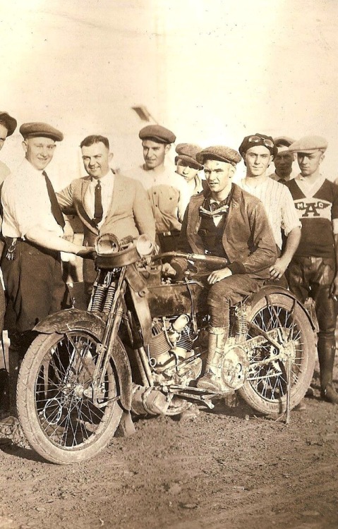 Motorcycle race, 1920s | MATTHEW'S ISLAND