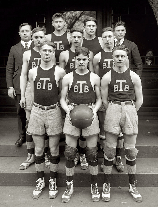Vintage basketball team | MATTHEW'S ISLAND