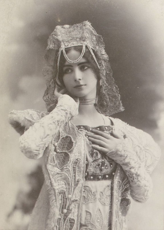 Cleo de Merode | MATTHEW'S ISLAND