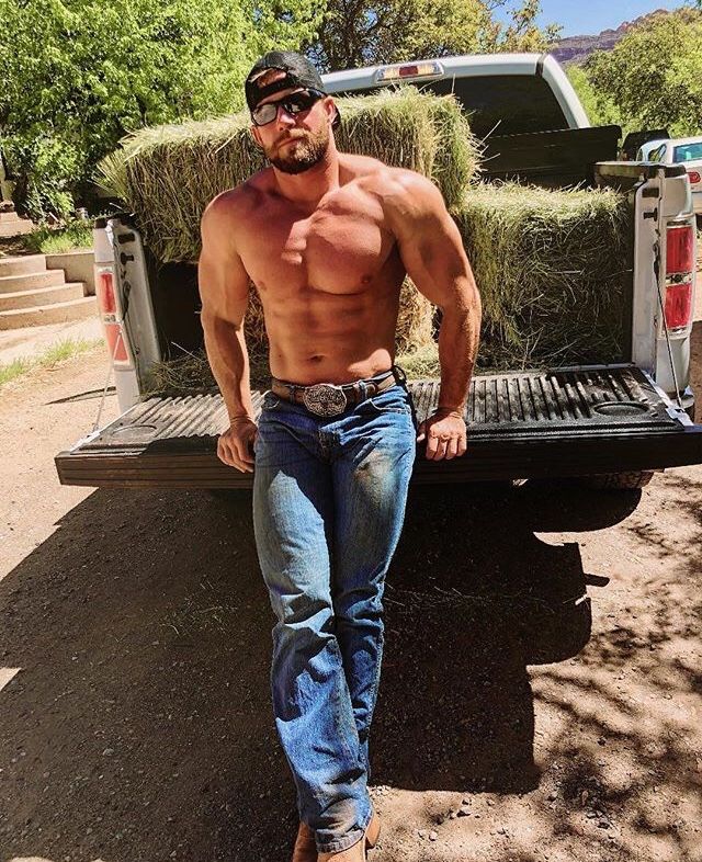 Farmhands | MATTHEW'S ISLAND