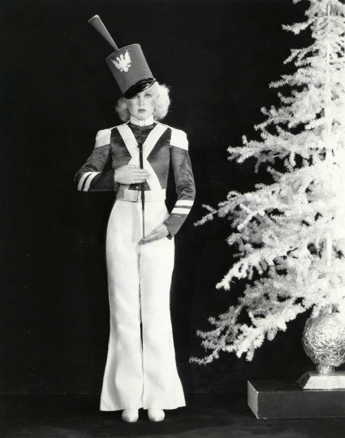 Christmas starlet, early 1930s | MATTHEW'S ISLAND