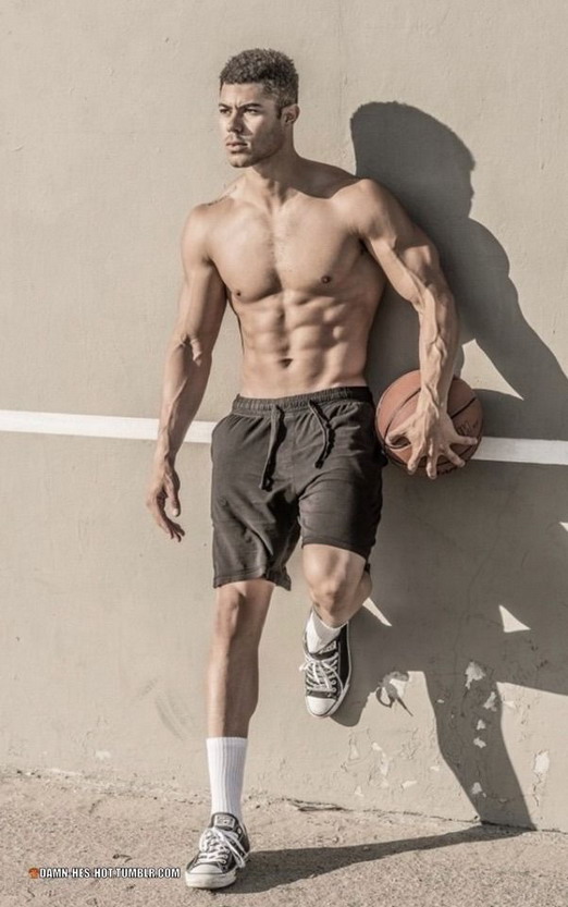 Models with basketballs | MATTHEW'S ISLAND