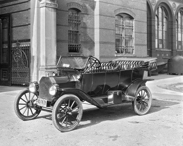 Convertible touring car, 1910 | MATTHEW'S ISLAND