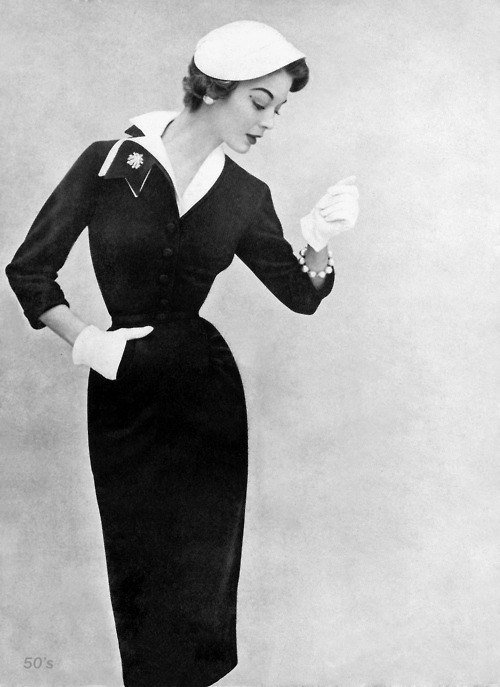 1950s Fashion Supermodel Dovima | MATTHEW'S ISLAND