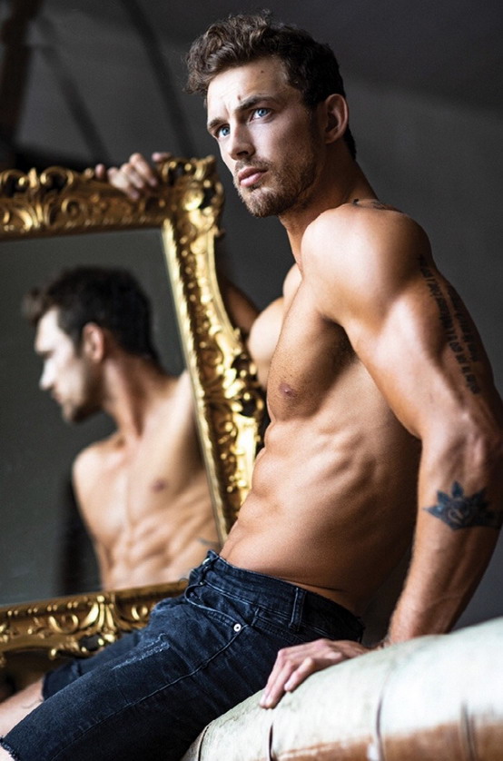 MODELS WITH BEARDS (Click on this title to go to a gallery of 14 photos ...