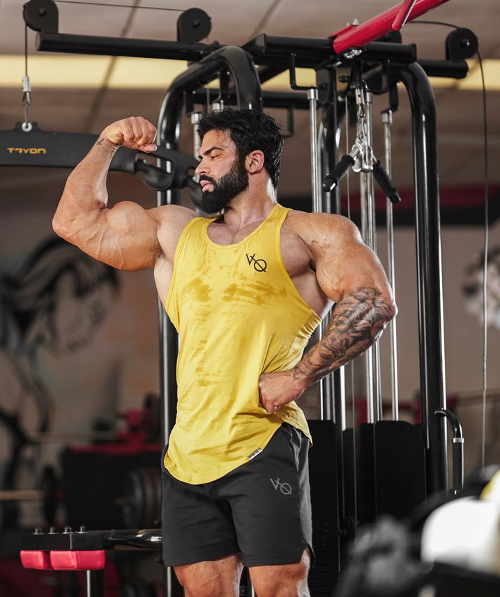 SPANISH MUSCLE MODEL SERGI (Click on this title to go to a gallery of 5 ...