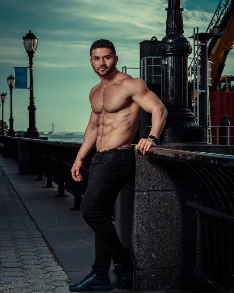 Model Bremen Menelli Matthew S Island