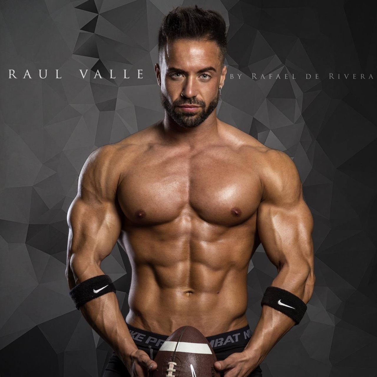 FOOTBALL PLAYER MODELS (Click on this title to go to a gallery of 15 ...