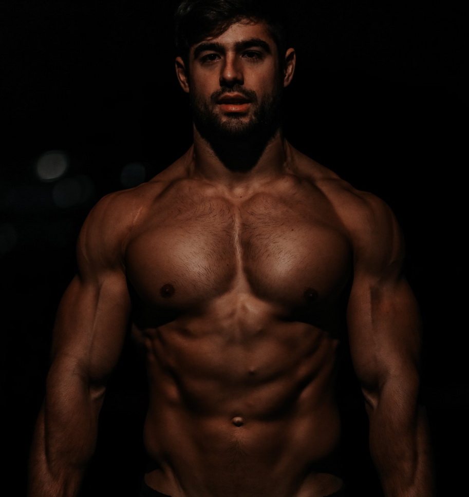 BRITISH MODEL DAN TAI | MATTHEW'S ISLAND