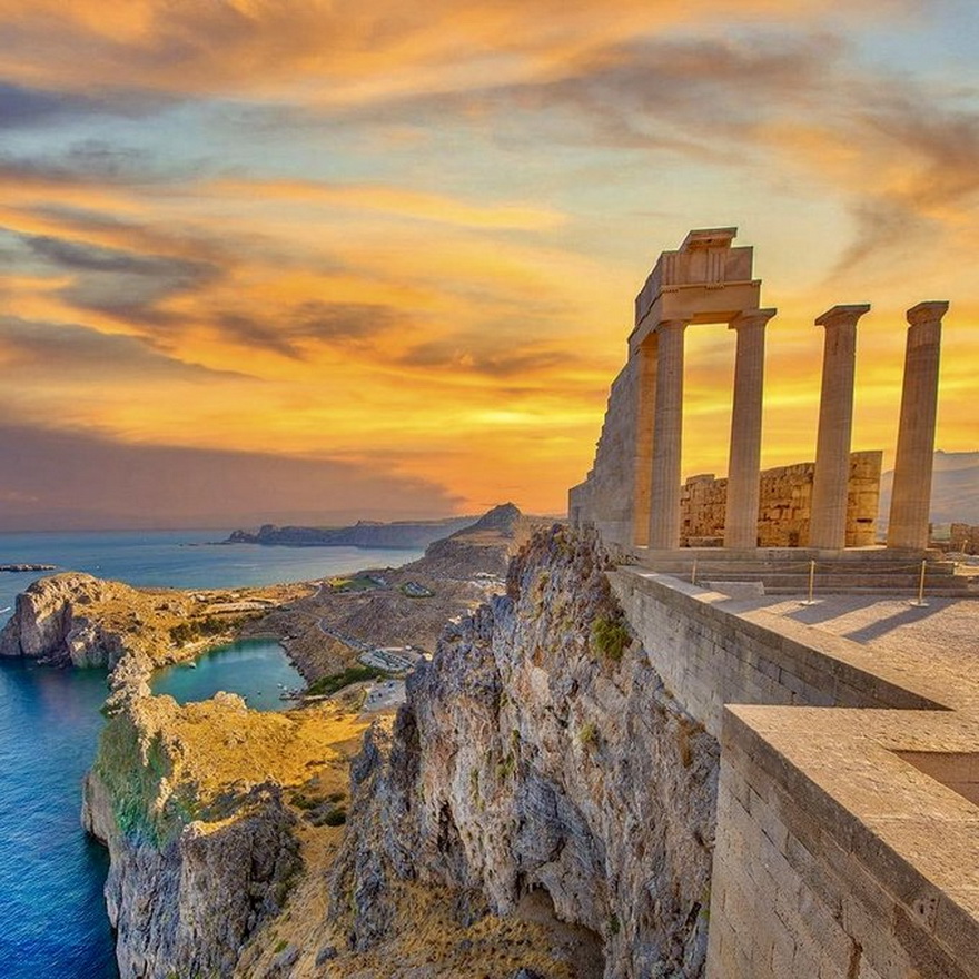 Lindos Acropolis, Rhodes, Greece | MATTHEW'S ISLAND