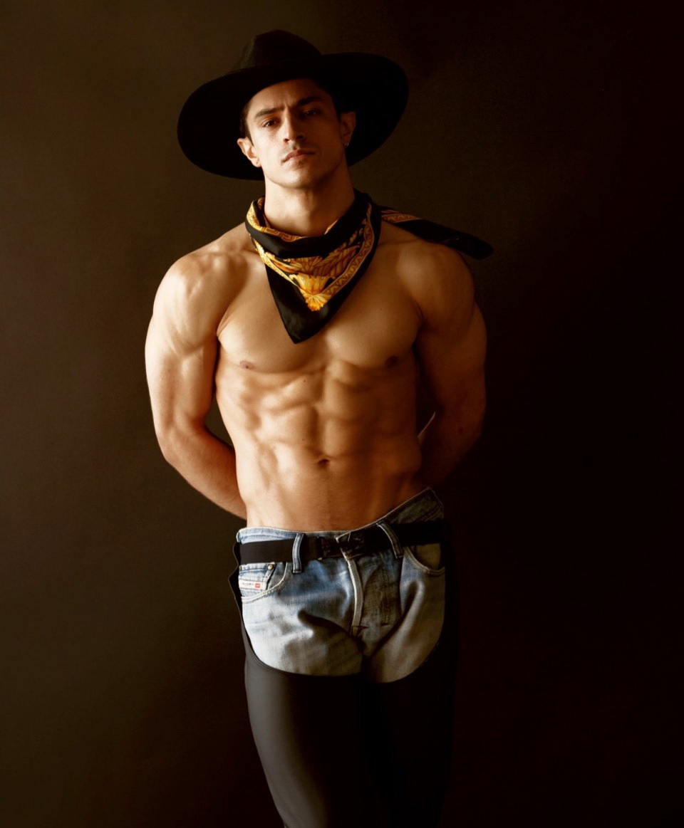 COWBOY MODELS (Click on this title to go to a gallery of 13 photos ...