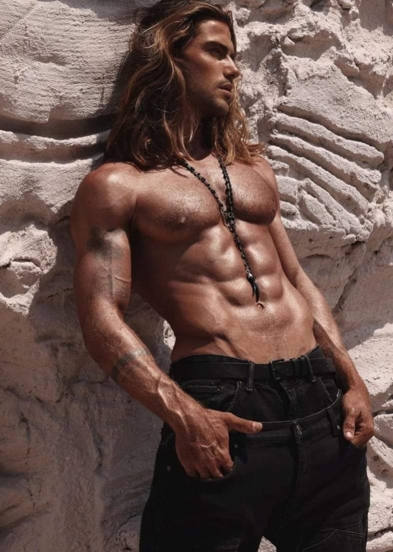 MODELS WITH LONG HAIR | MATTHEW'S ISLAND