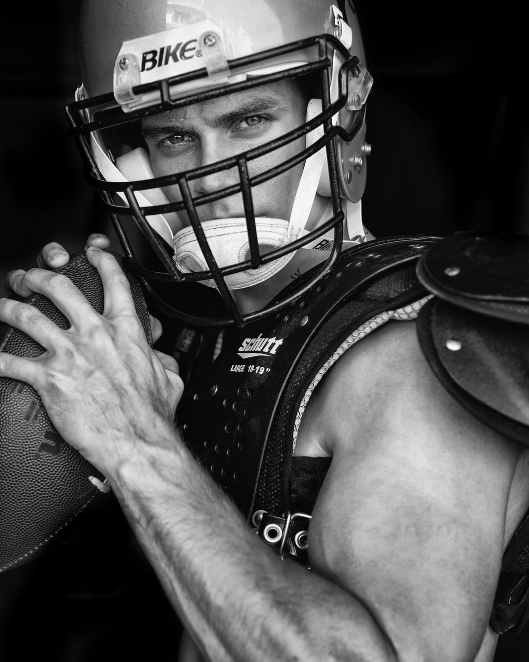 FOOTBALL PLAYER MODELS | MATTHEW'S ISLAND