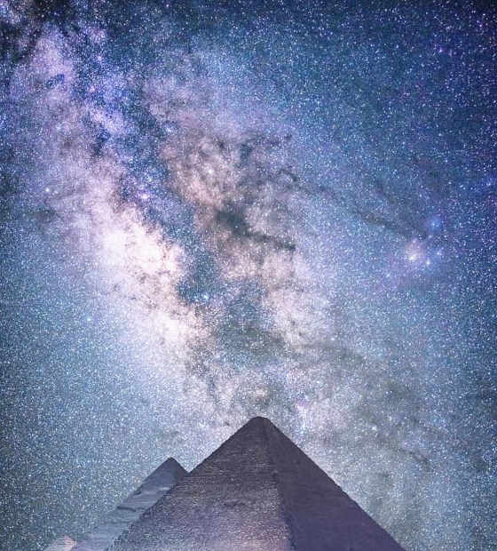 The Milky Way over the pyramids, Egypt | MATTHEW'S ISLAND