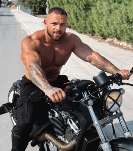 MATTHEW'S ISLAND | "Home of North America's favourite gay lumberjack" | Page 9