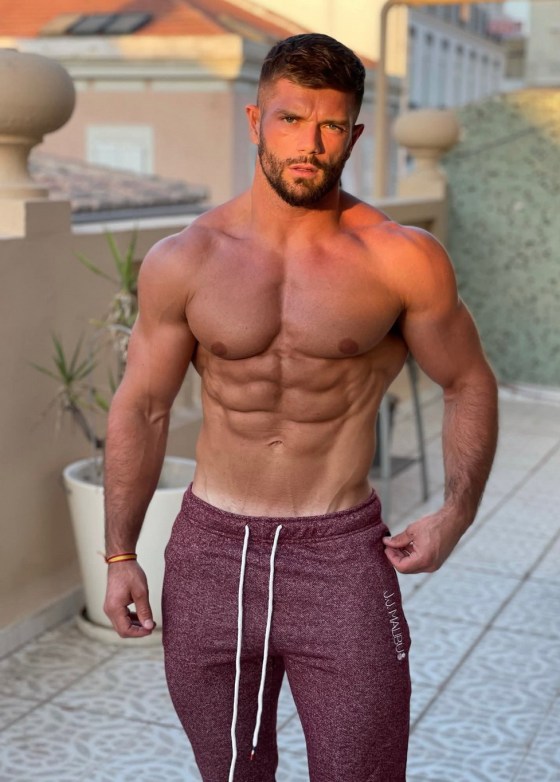 FRENCH MODEL FABIEN SASSIER | MATTHEW'S ISLAND