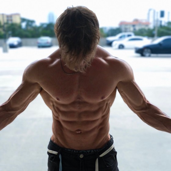 MODELS WITH GREAT ABS (Click on this title to go to a gallery of 17 ...